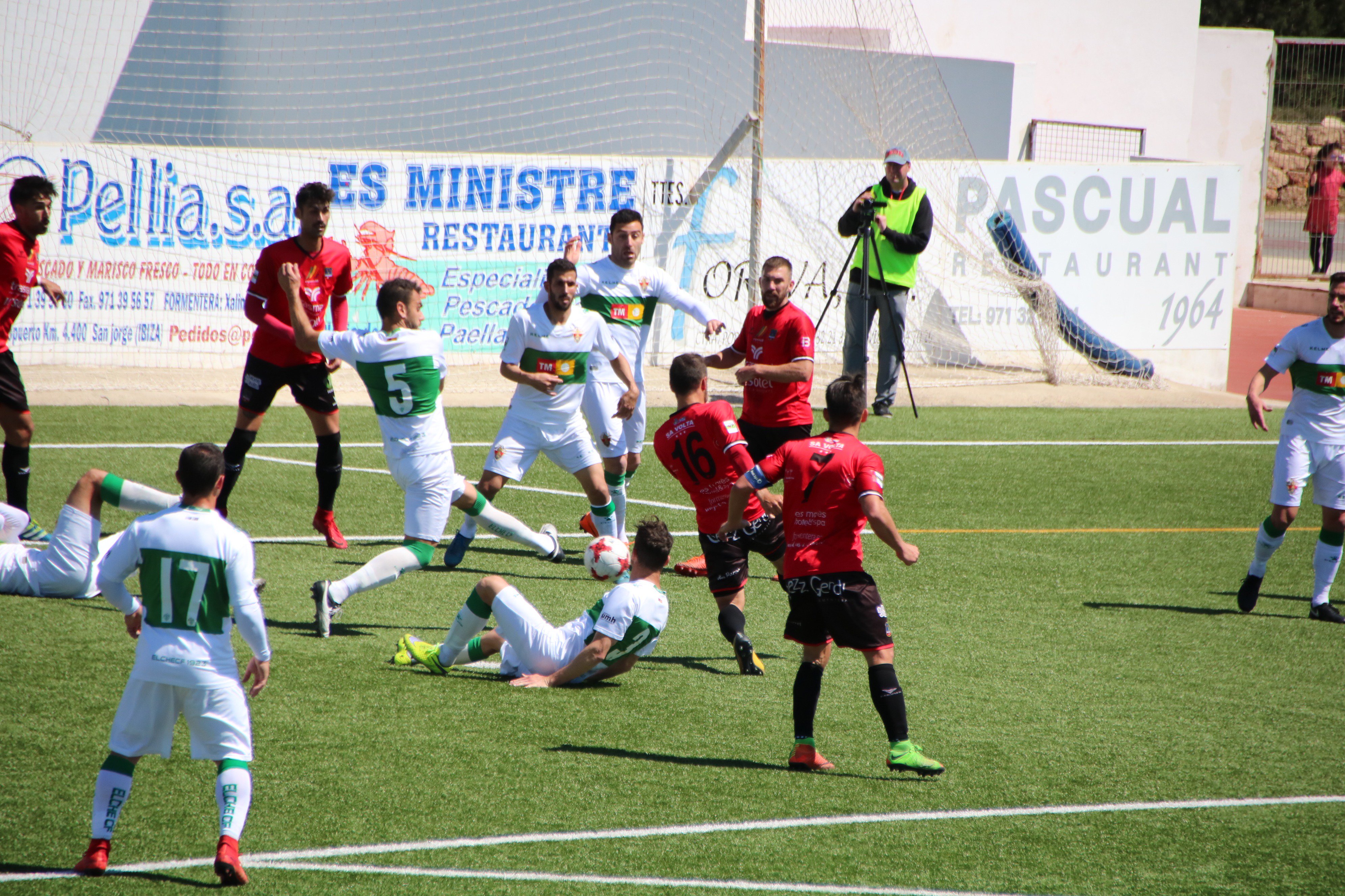El Elche sigue tercero y se aleja del quinto | Elche Directo El Elche sigue tercero y se aleja del quinto | Elche Directo