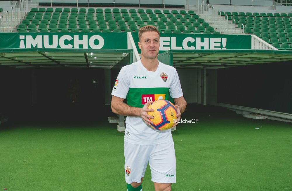 Olmo rescinde su contrato | Elche Directo